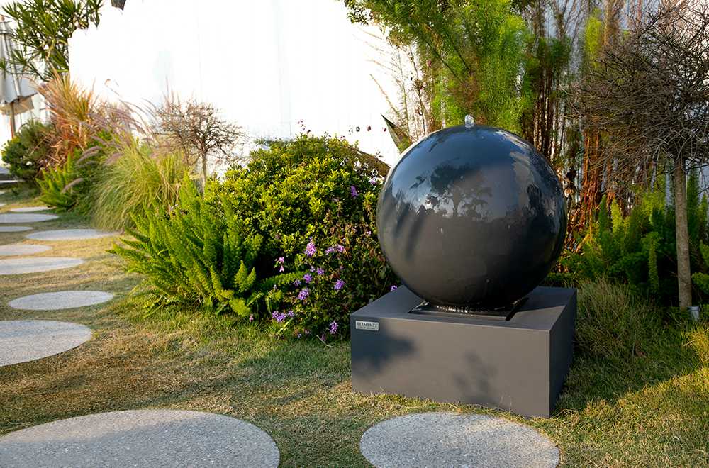 Water Fountain - ELEMENTI LIVING
